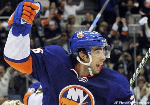 Wisniewski makes obscene gesture at Avery - Sportsnet.ca