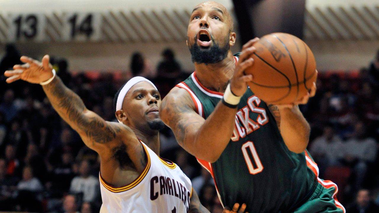 Former NBA player Drew Gooden graduates from University of Kansas ...